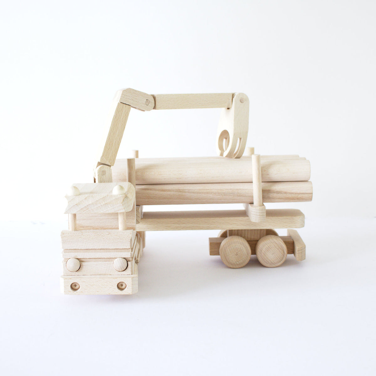 Wooden log truck toy – Happy Little Folks